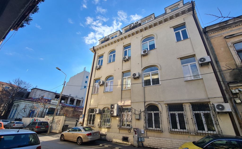 Birouri de inchiriat in cladirea General Florescu 8