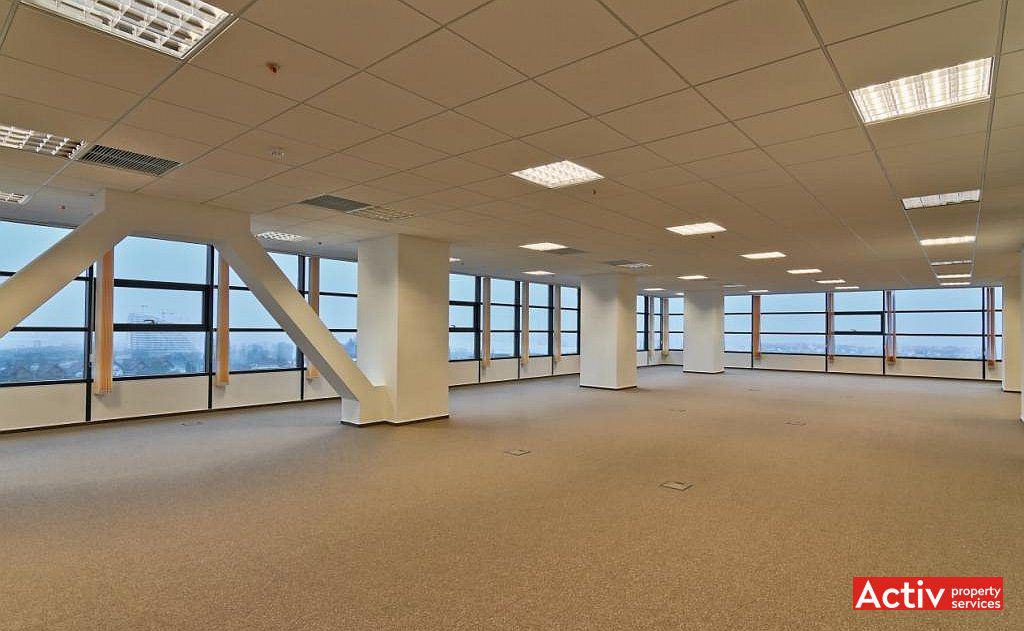 Office space to let in Hyperion Towers Building